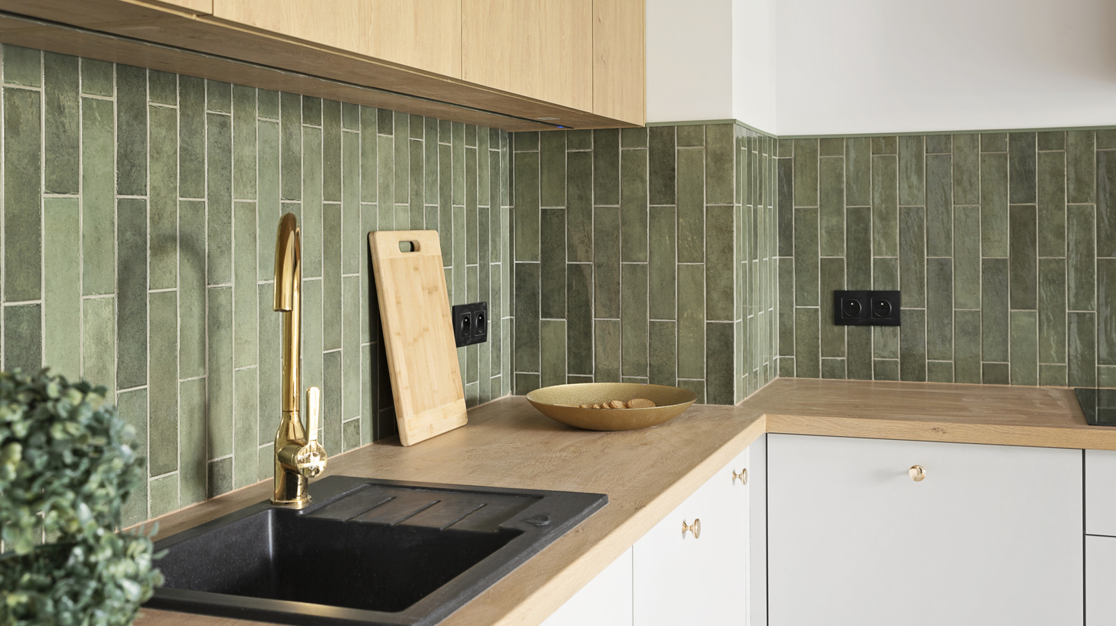 The Renter-Friendly Solution For Installing Peel-And-Stick Tile Without ...