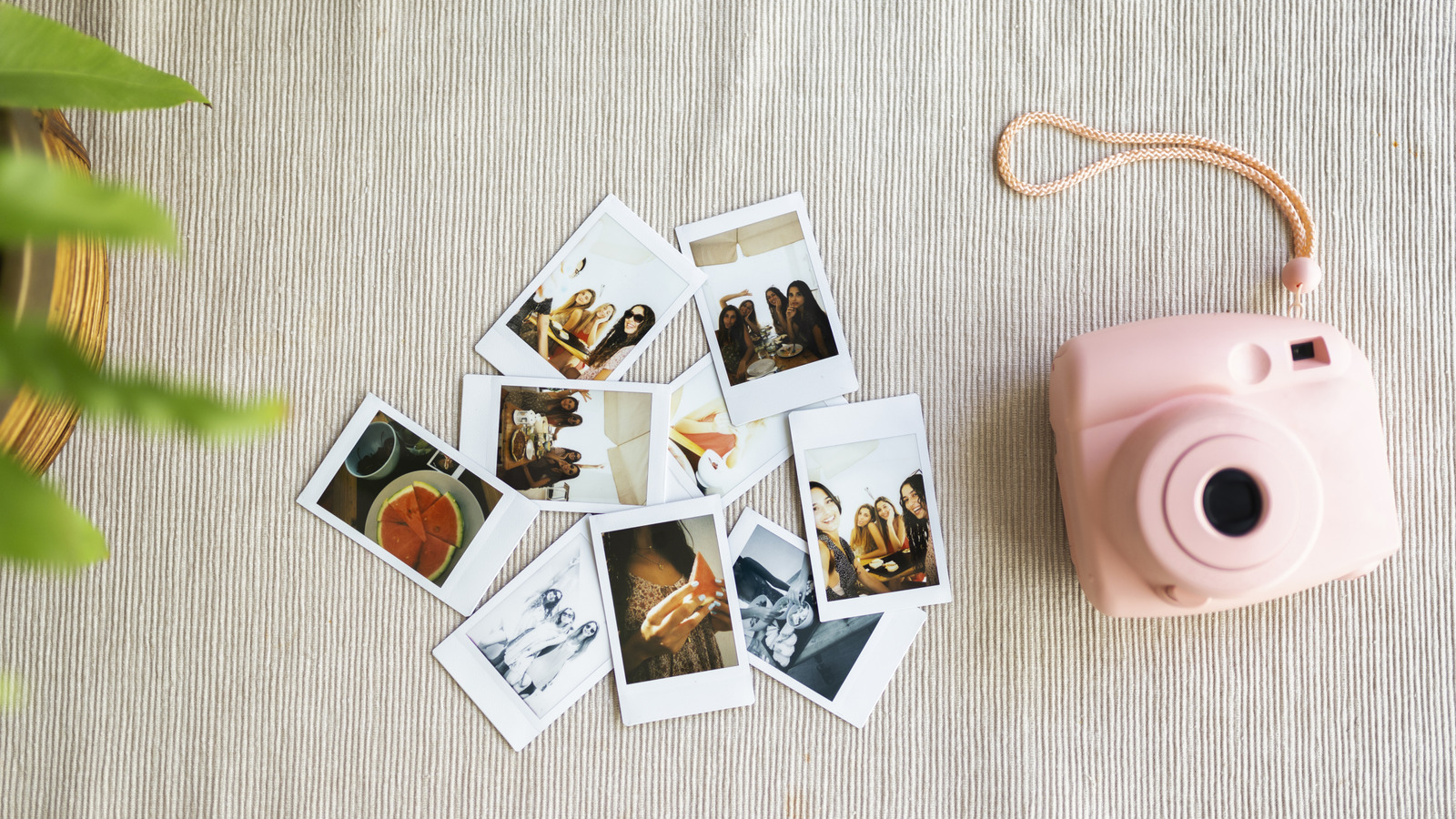 How To Make A Polaroid Fabric Frame