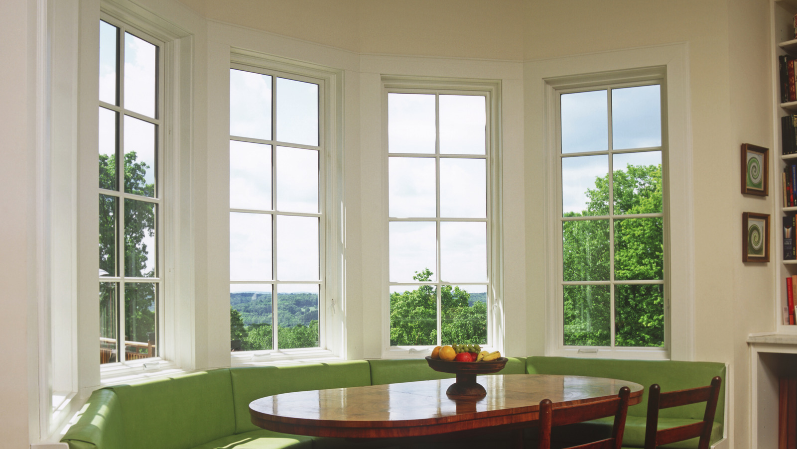The Secret To Choosing Curtains For Bay Windows For A Timeless Design