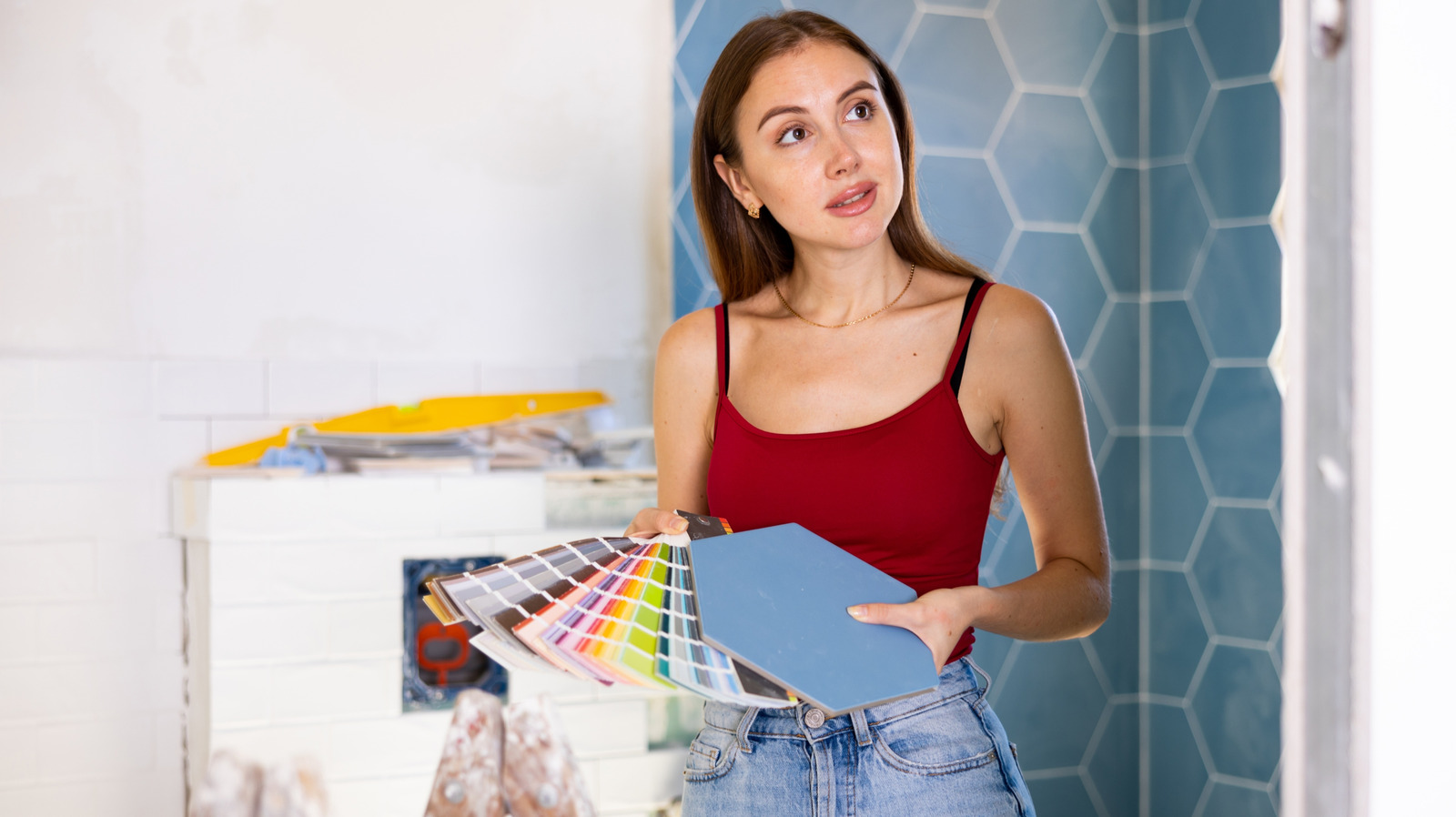 The Soothing Paint Color That Will Make Your Small Bathroom Feel Bigger