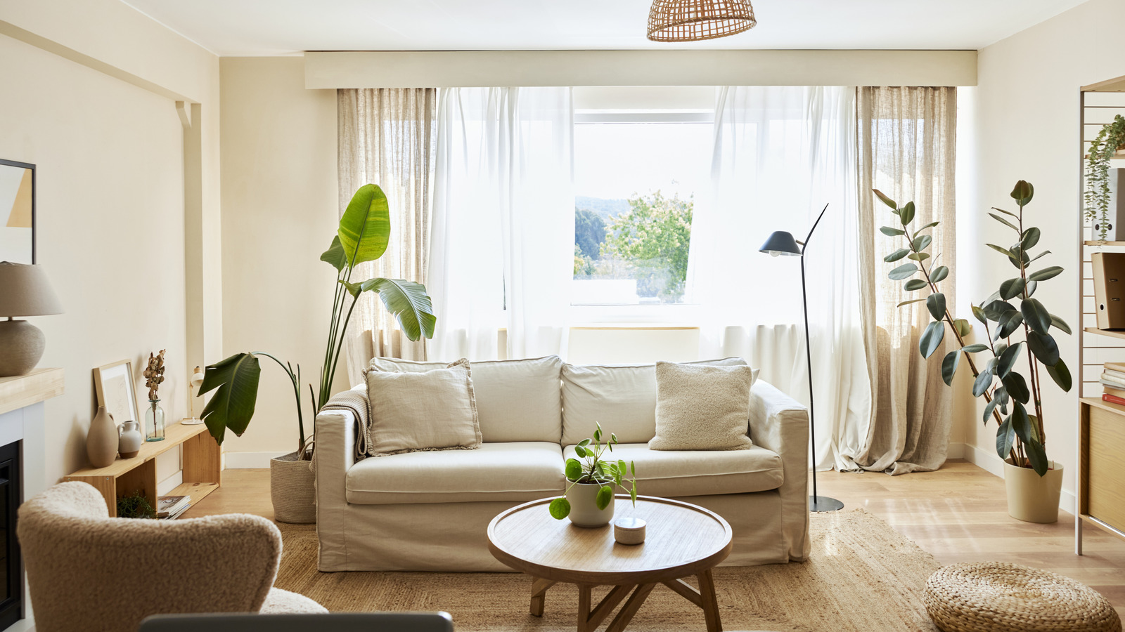 The Stunning DIY Pedestal Design That'll Instantly Elevate Any Room In ...
