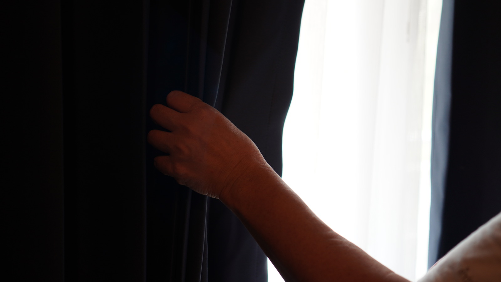 The Best Blackout Curtain Alternatives To Consider (& What To Shop For)