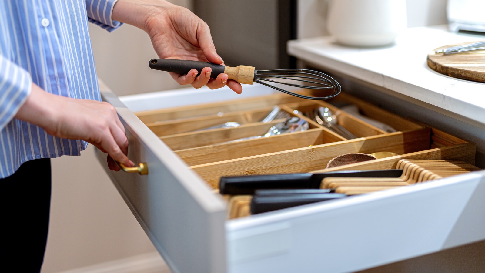 The Ultimate Drawer Organizer Combo From IKEA That Keeps Utensils Neat ...