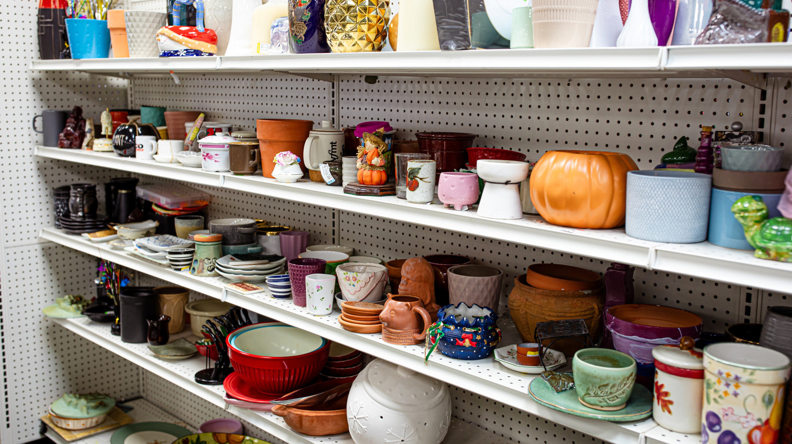 The Valuable Kitchen Item You Should Look For At Estate Sales & Thrift ...