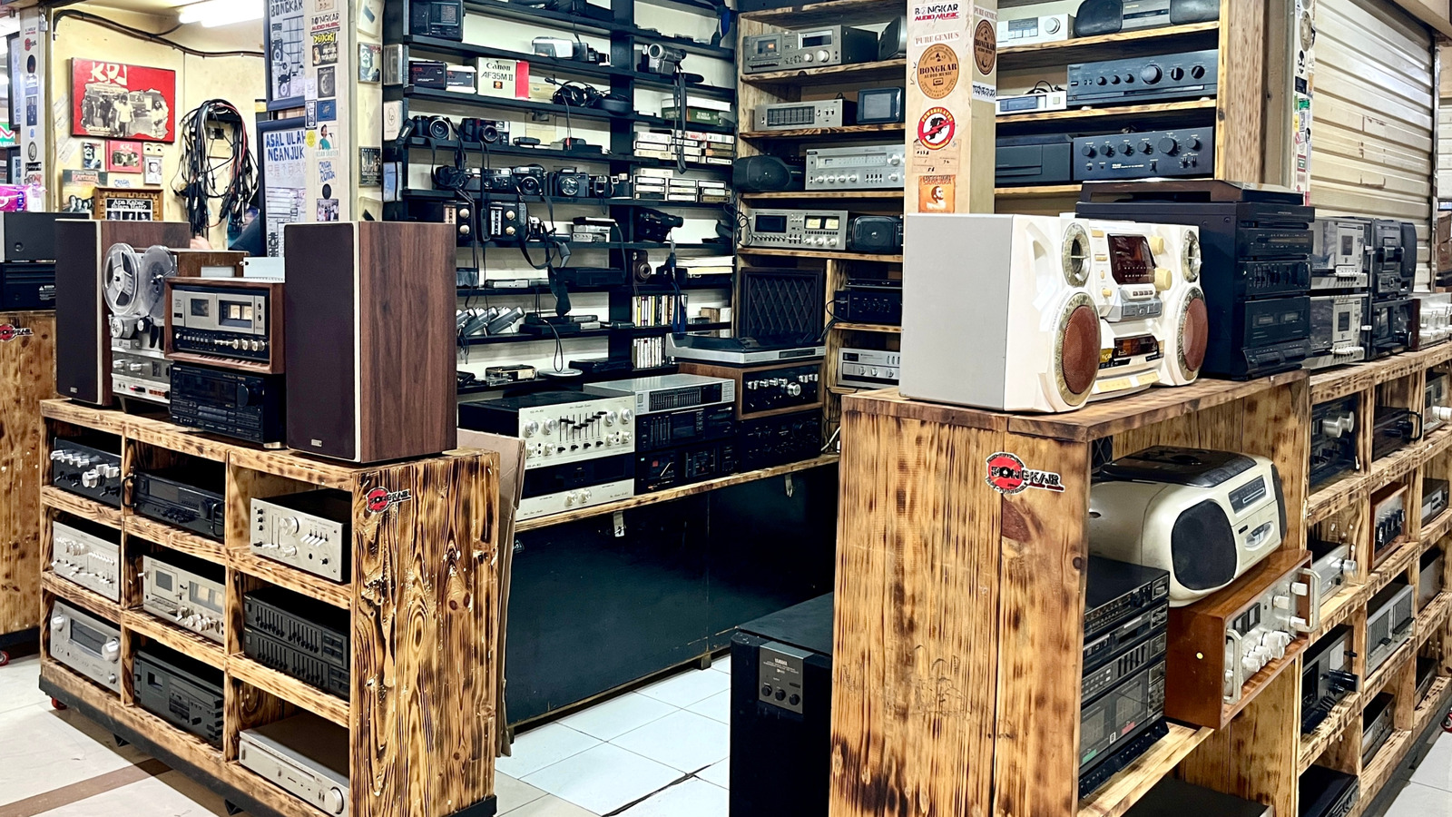 Electronics That Are Worth Looking For At Thrift Stores And Estate Sales