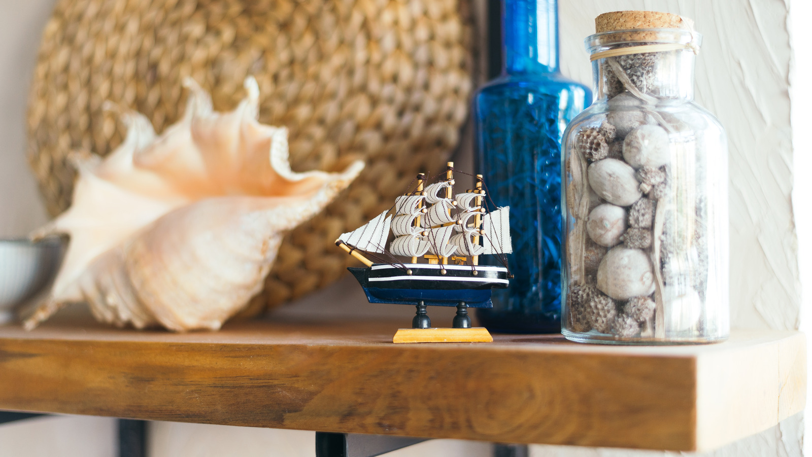These DIY Shell Lights Are The Perfect Touch To Any Coastal Home