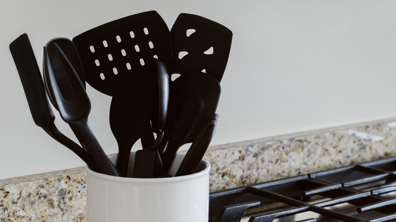 Think Twice Before Choosing Black Kitchen Utensils. Here's Why