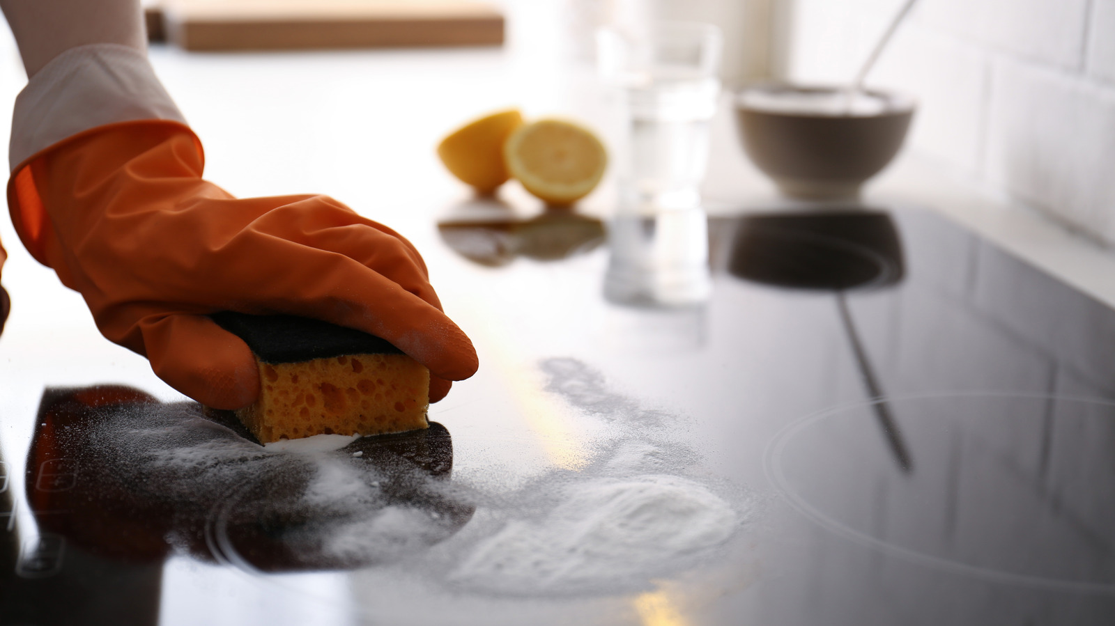 Think Twice Before Using Comet Cleaner On These Surfaces