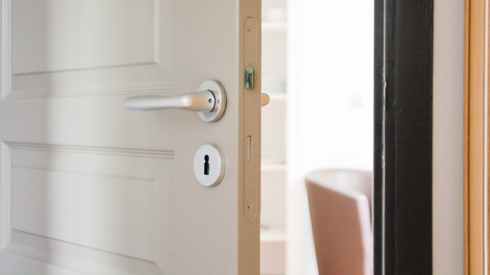 This Clever Twist On A Pool Noodle Hack Is Even Better At Keeping Your ...
