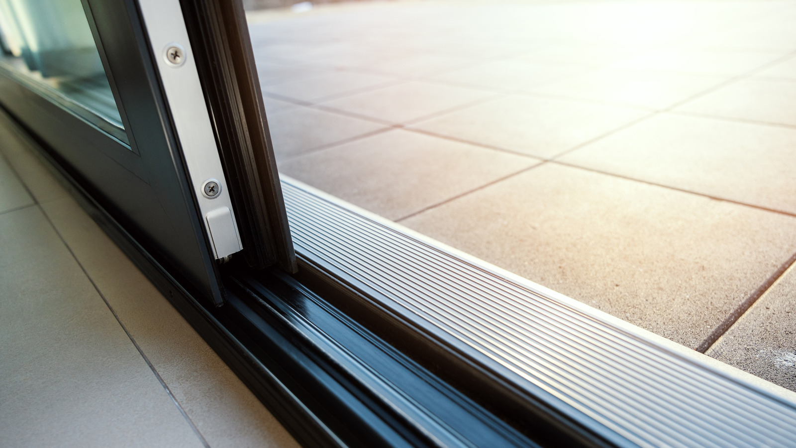 Tips For Preventing Water From Leaking In Through A Sliding Glass Door