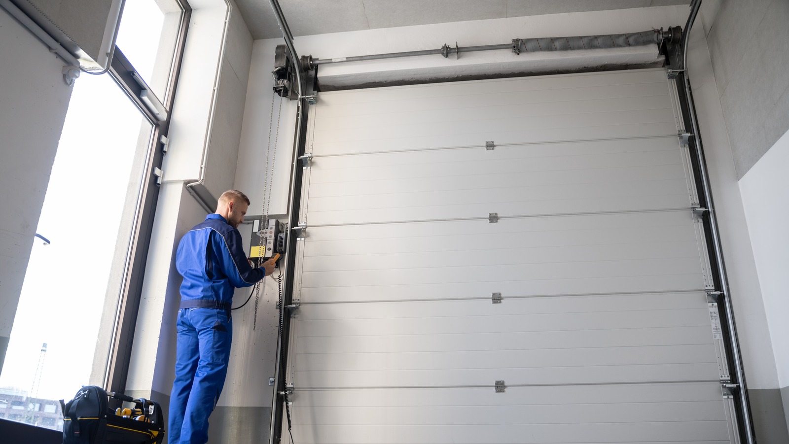 Top Benefits Of Using A Jackshaft Garage Door Opener
