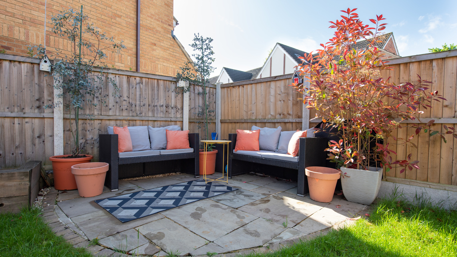 Turn Dollar Tree Garden Trellises Into A Cute Chair Planter For Your Porch