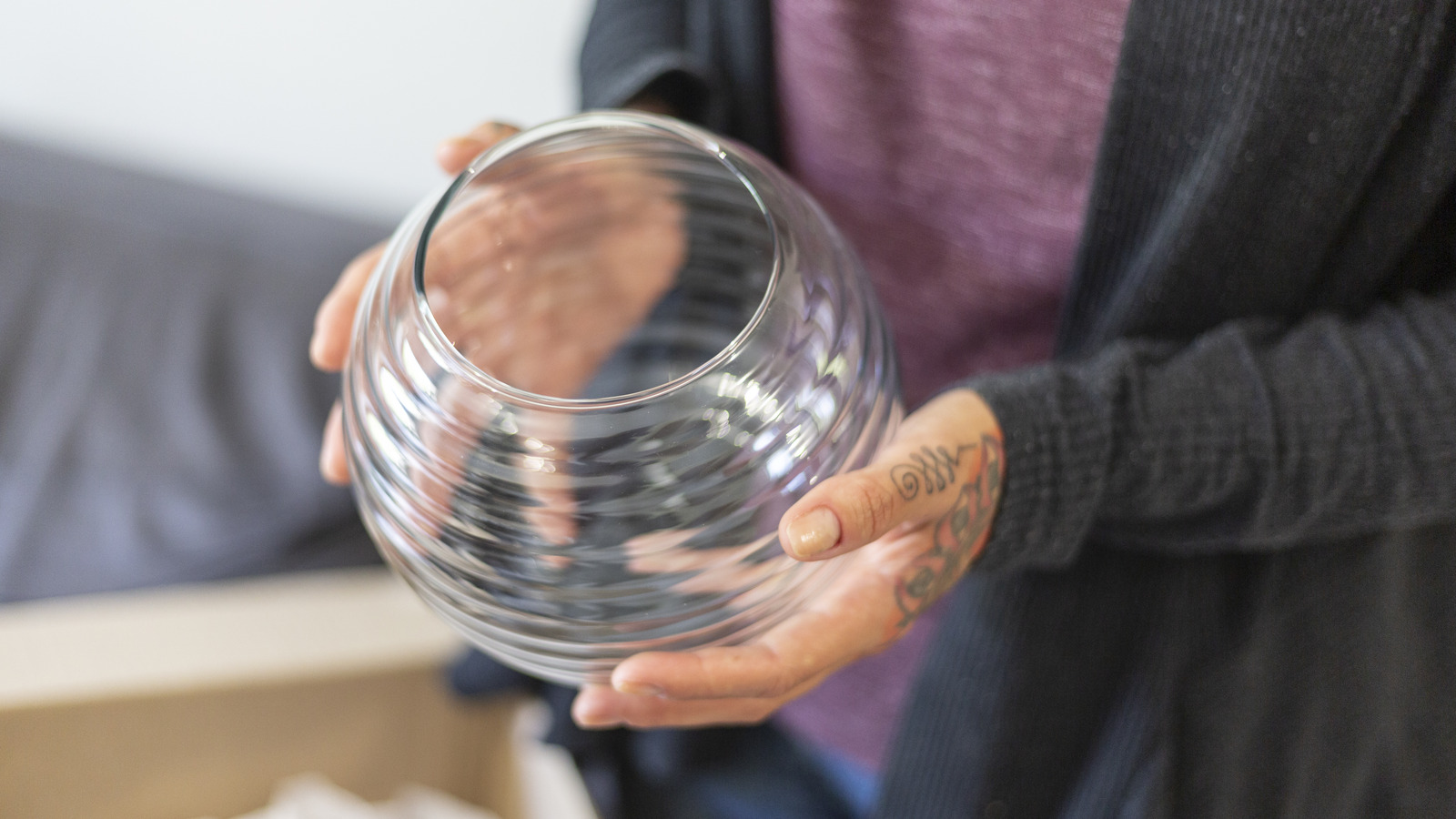 How To Give Glass Dollar Tree Vases A Trendy Faux Stone Upgrade