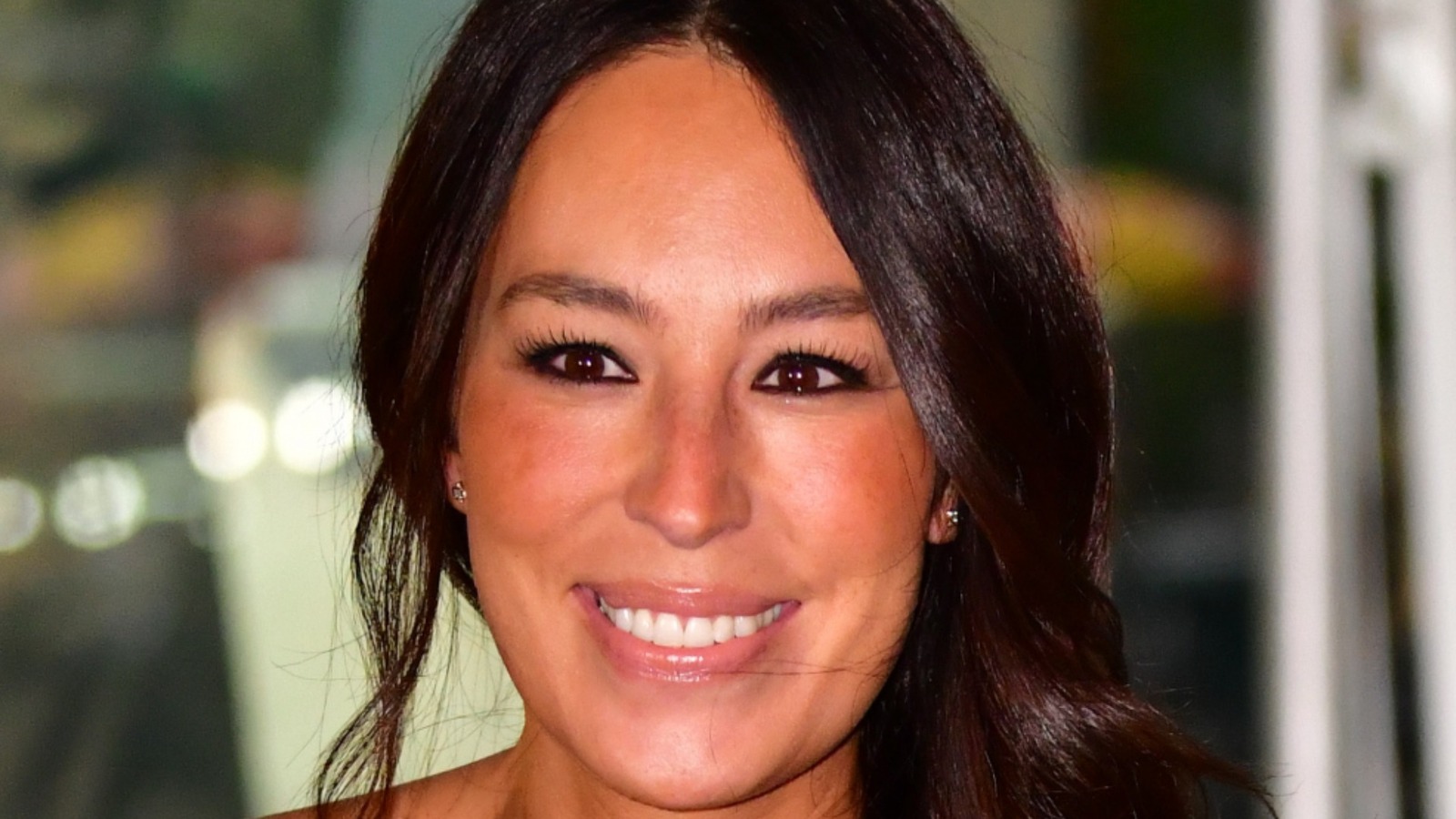 Unexpected Items HGTV's Joanna Gaines Uses To Organize And Store Clutter