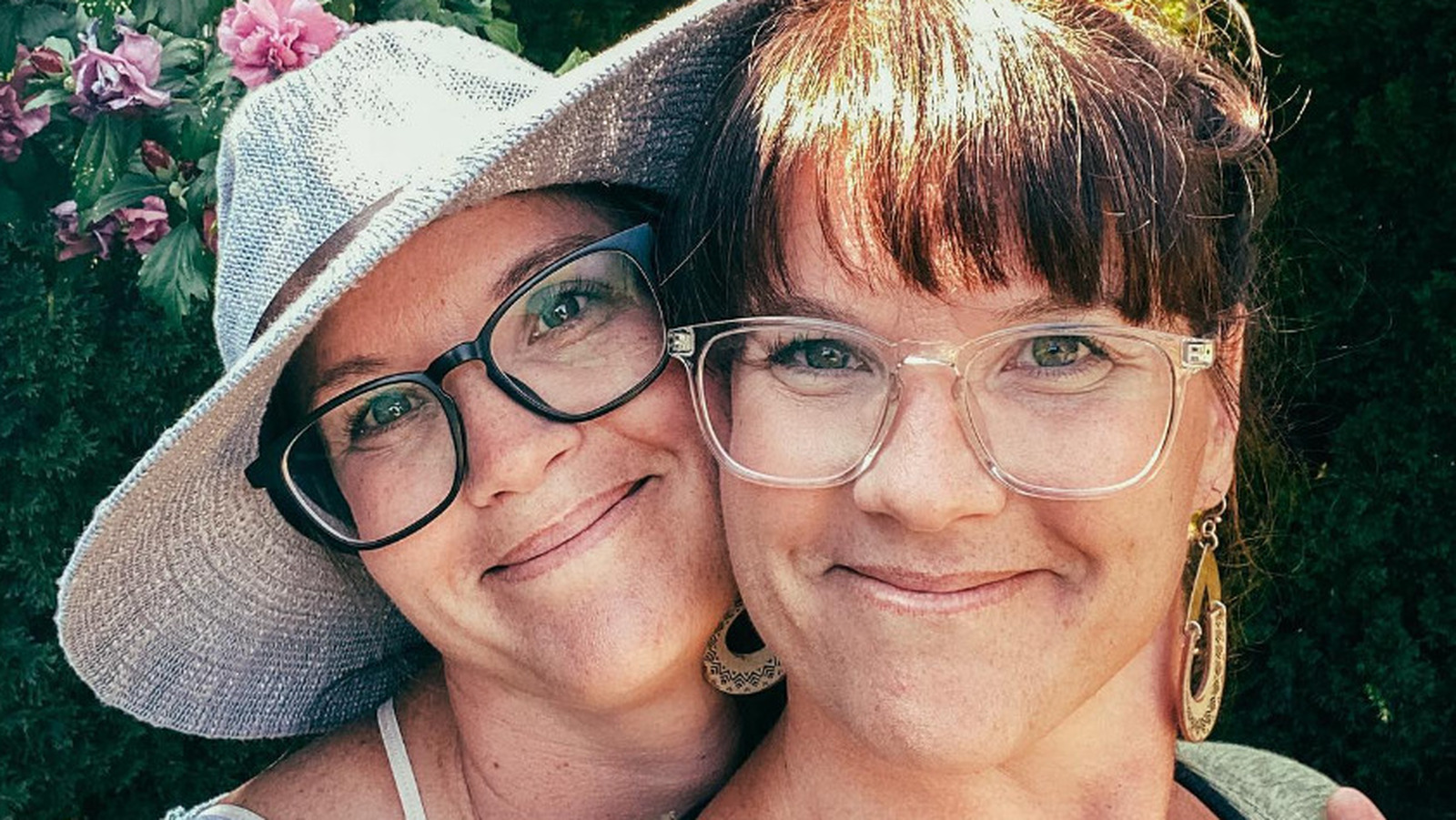 Unsellable Houses Shows How To Incorporate Dark Wood Into Your Home