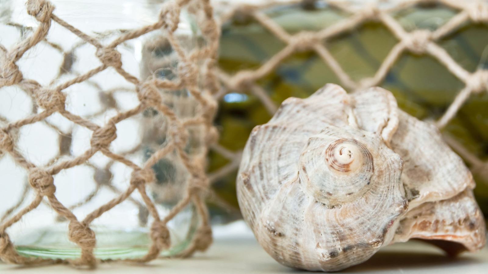 Upgrade The Look Of Any Glass Jar With A Simple Rope DIY