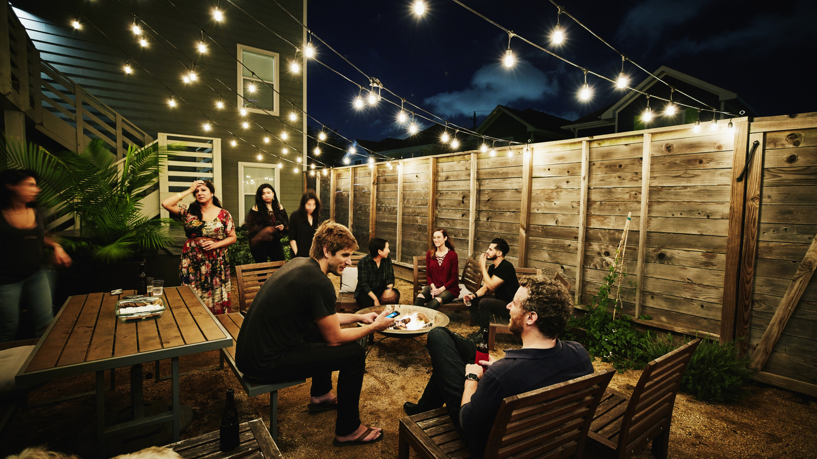 Upgrade Your Outdoor Parties With These 9 Creative Lighting Ideas