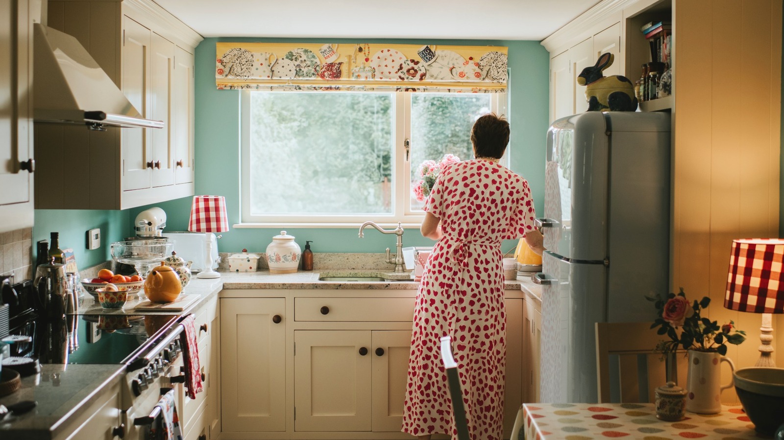 The Valuable Vintage KitchenAid Item You Should Never Skip At Thrift Stores