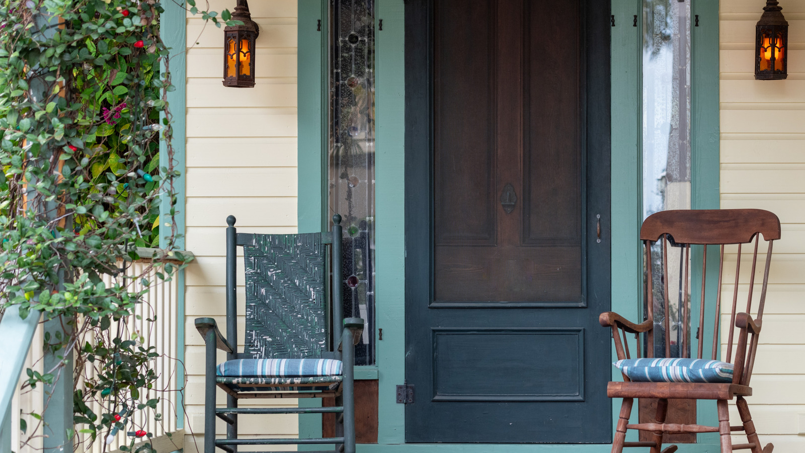 Vinyl Vs Wood Screen Doors: Which Is The Best Option For Your Home?