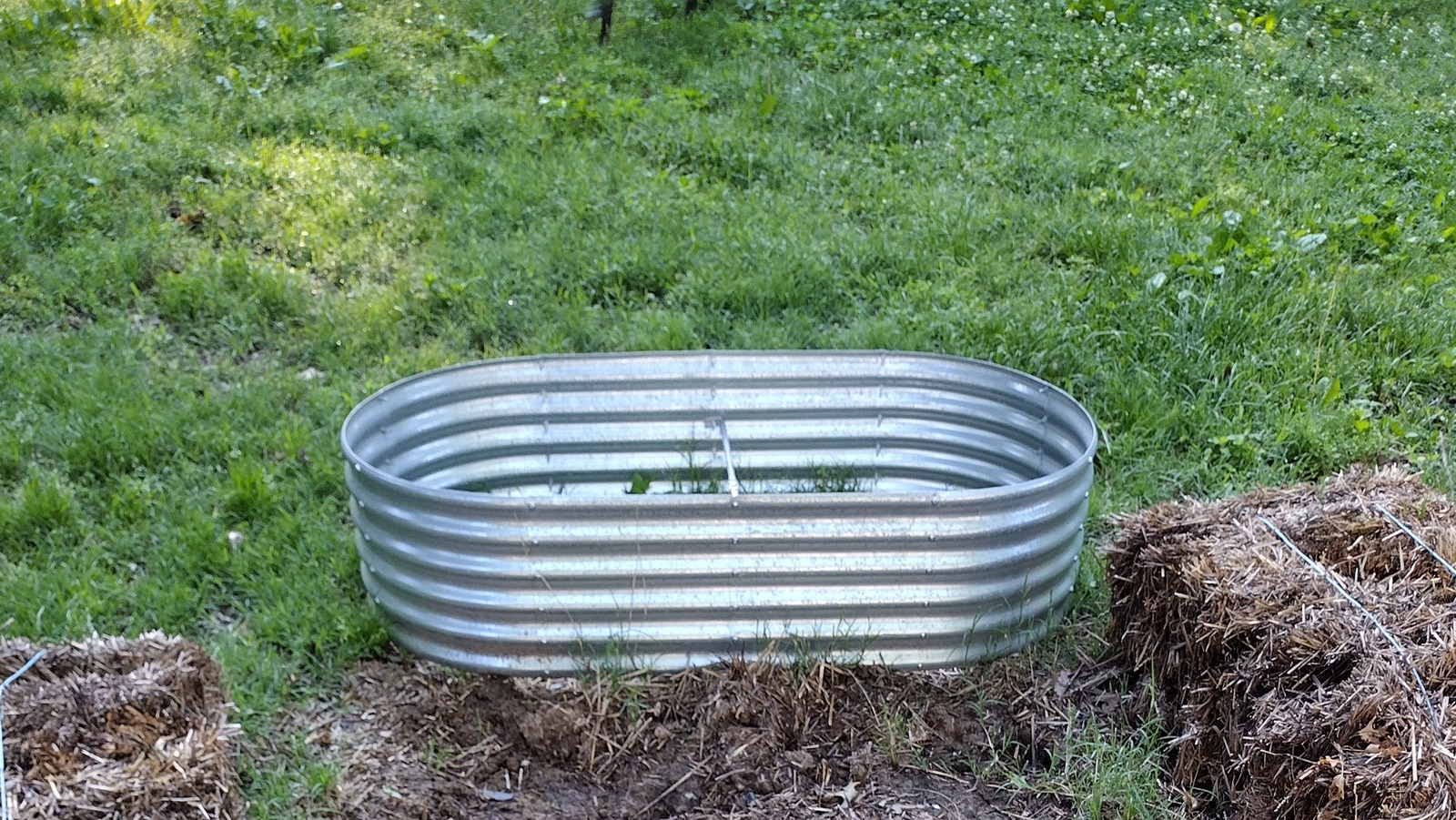 We Buried Prefab Raised Beds To Keep Bermuda Grass Out And We Really ...