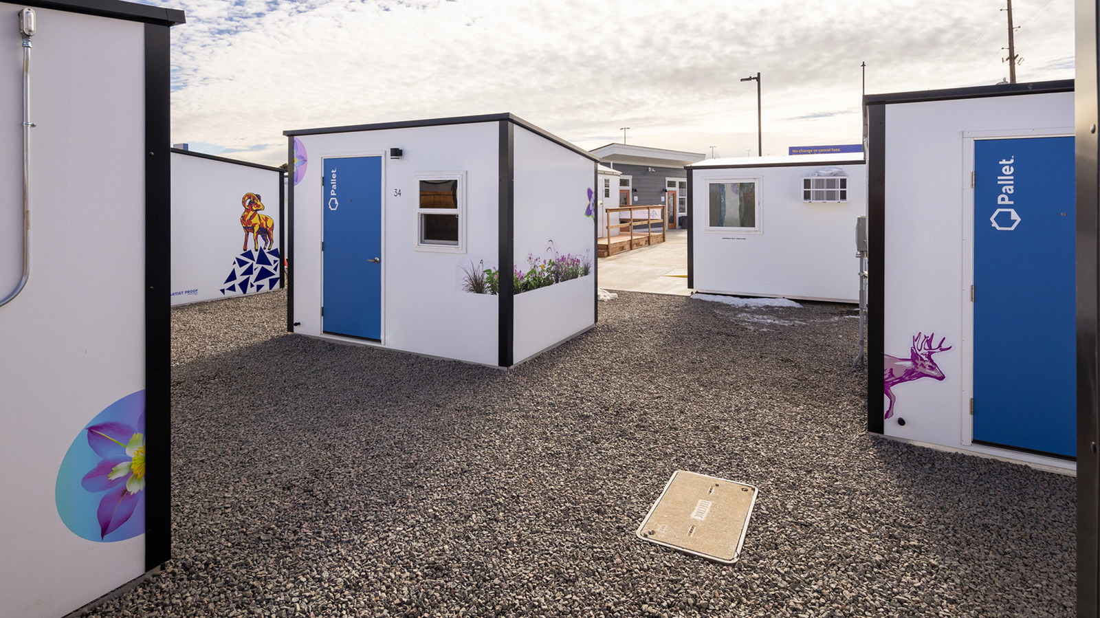 What It's Like To Live In A Pallet Home