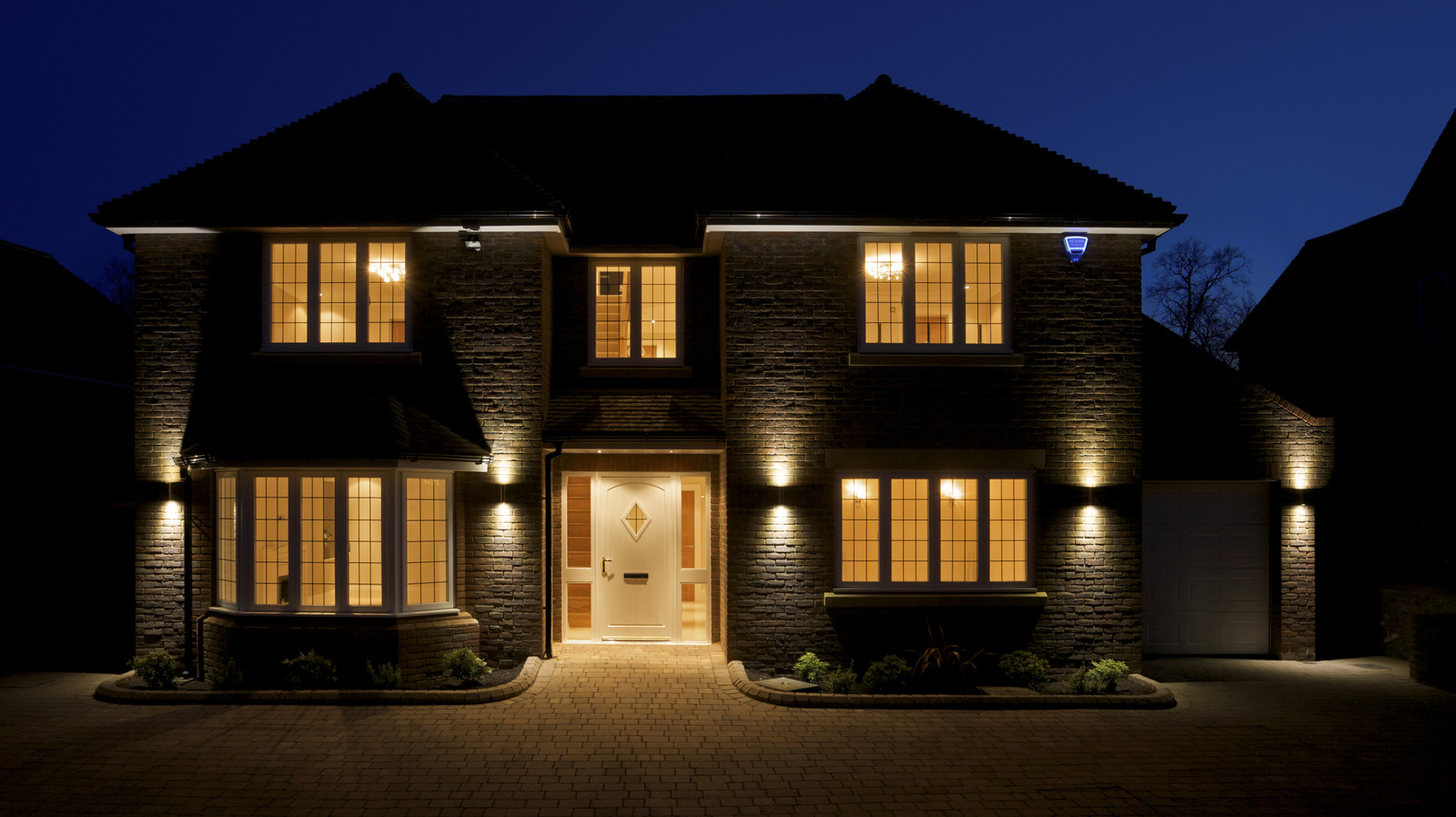 What To Look For When Finding A Privacy Window Film That Works At Night