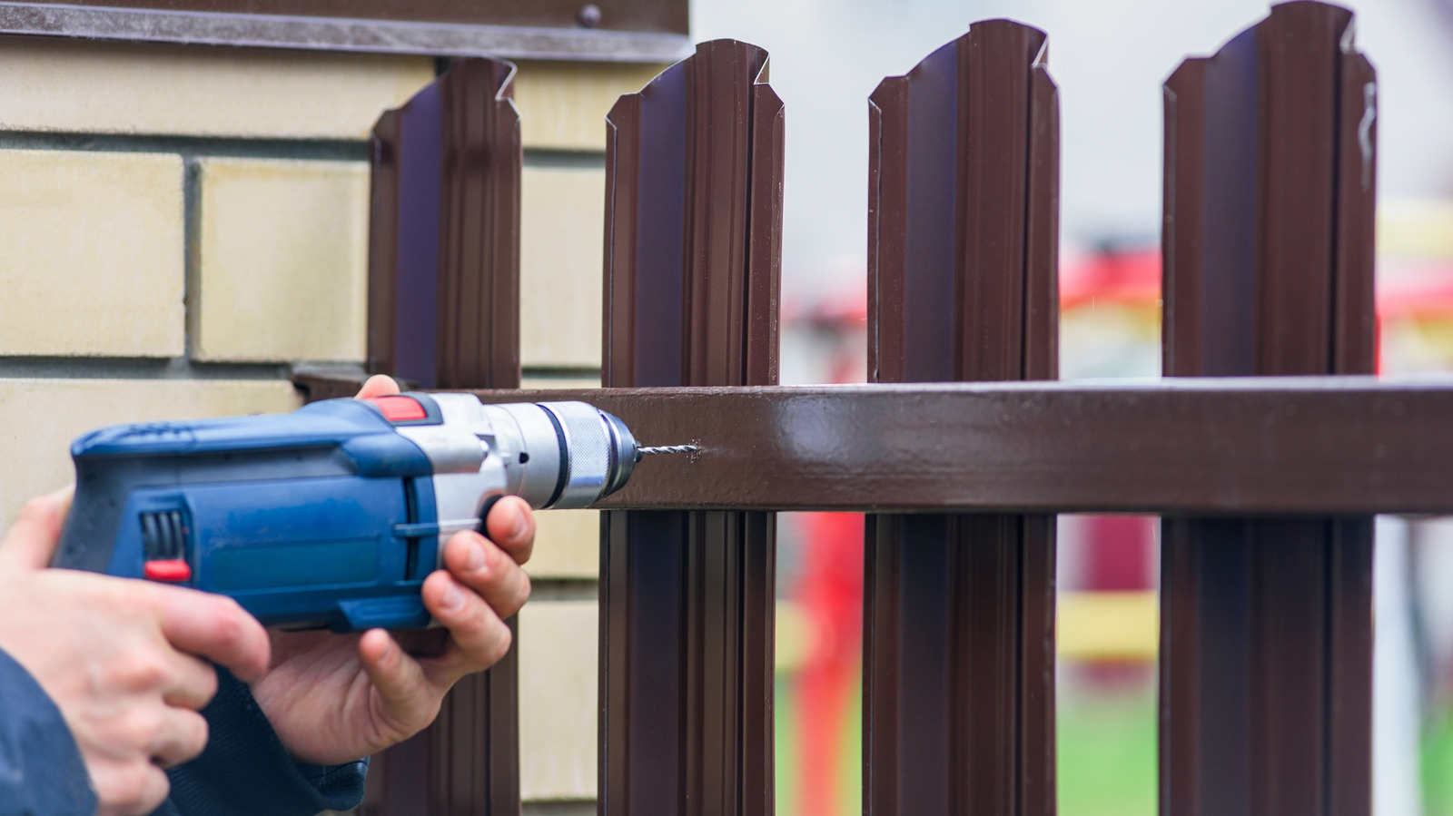 When Is It A Good Idea To Drill A Pilot Hole In A Fencing Project