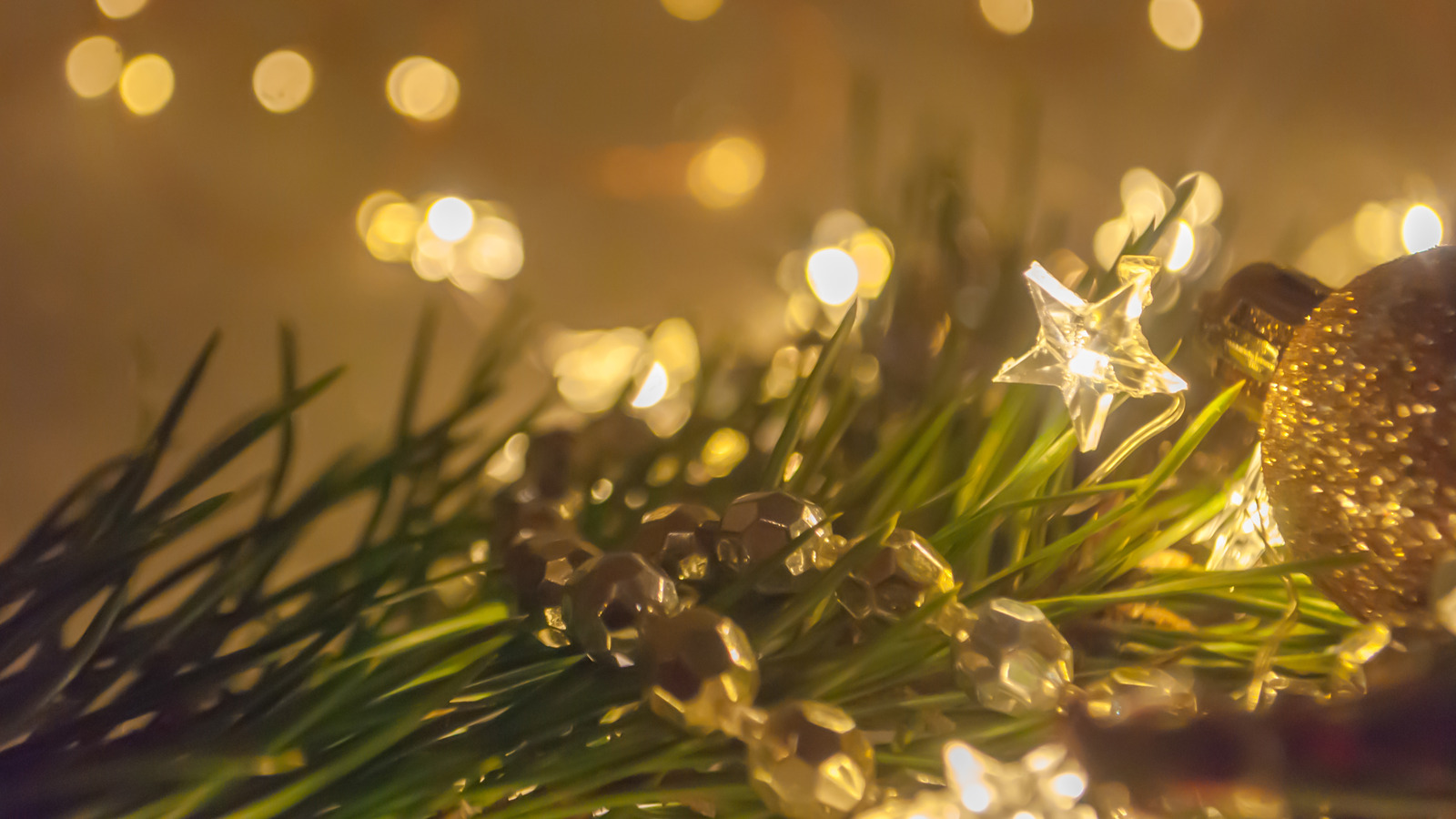 When Is The Best Time To Get Discounted Holiday Items At Home Goods?